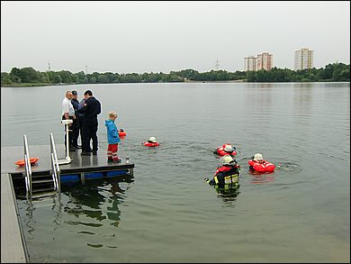 Wasserwacht Mainparksee - Übung der Feuerwehren Juni 2014